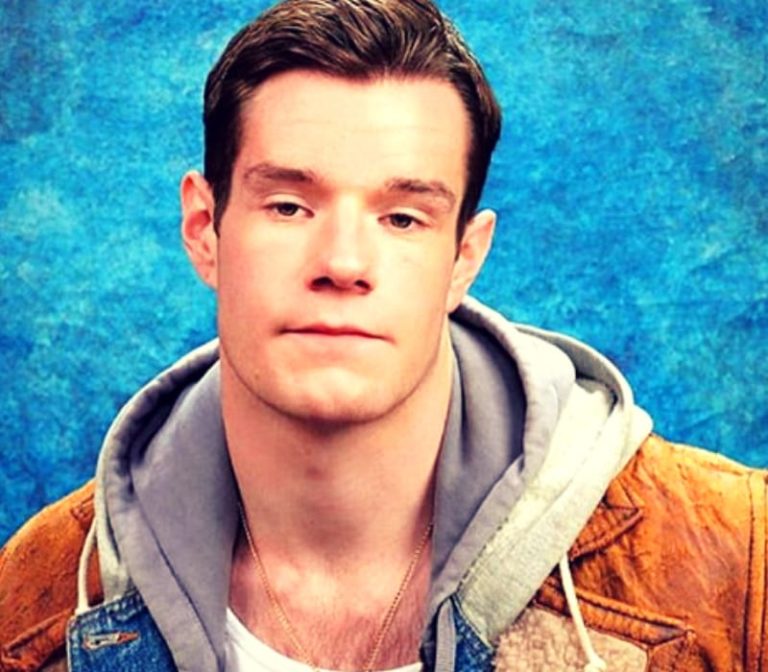 Connor Swindells Height, Wiki, Age, Boyfriend, Net Worth, Family, Bio