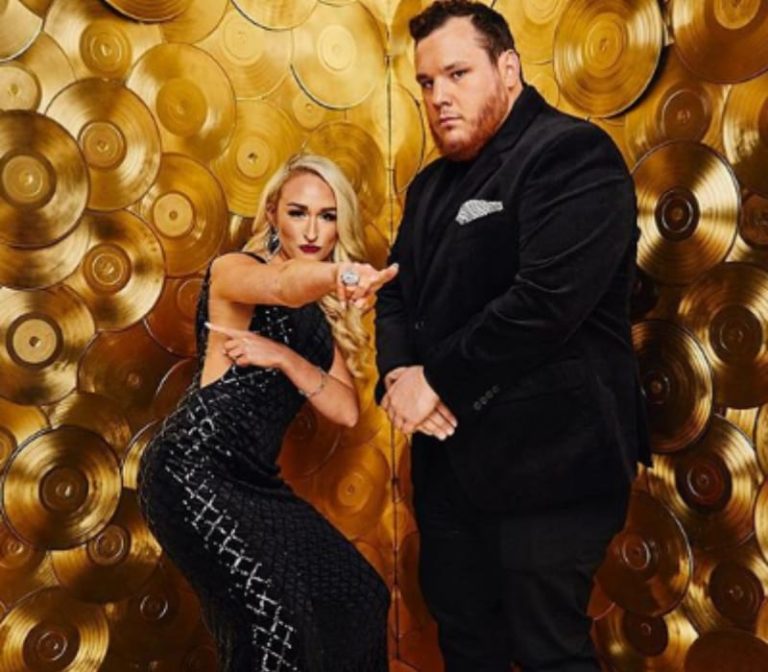 Nicole Hocking Wiki, Age, Height, Boyfriend, Family, Net Worth ...