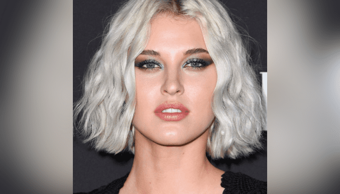 Sarah Grey Wiki, Biography, Net Worth, Age, Boyfriend