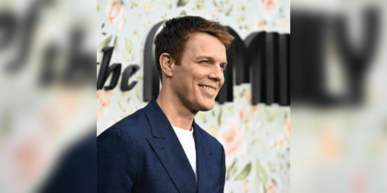 Jake Lacy Wiki, Biography, Net Worth, Age, Girlfriend
