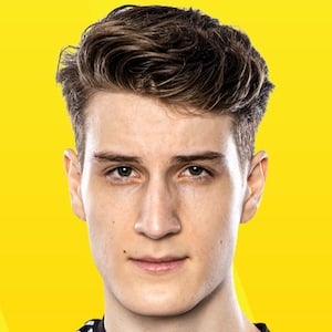 Overstrand [Twitch] Wiki, Net Worth, Biography, Age, Girlfriend