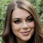 Zoe Roe [TikTok] Wiki, Net Worth, Biography, Age, Boyfriend