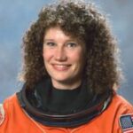 Susan Helms [Astronaut] Biography, Net Worth, Wiki, Age, Wife/Husband