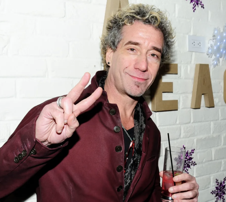 Who was Howard Stern’s friend, Ralph Cirella?